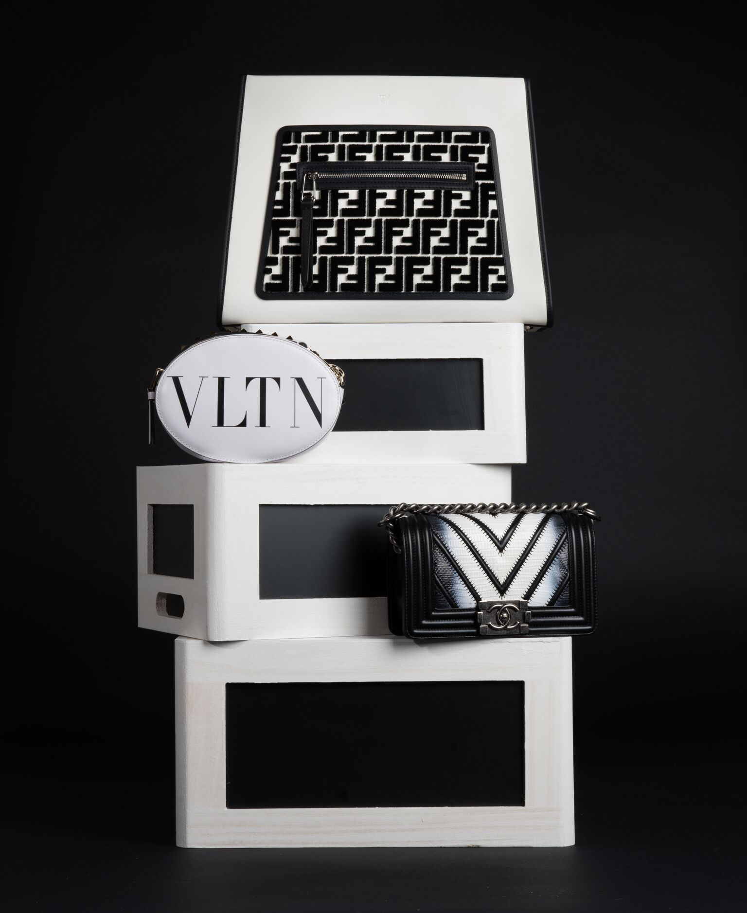 Logo Love: Decoding the Phenomenon of Logomania - Academy by FASHIONPHILE